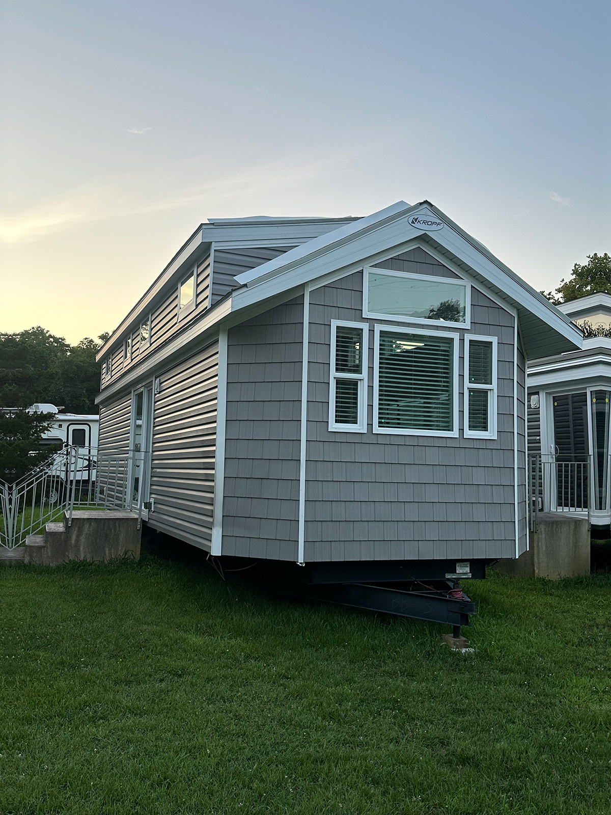 Sea Grove Trailer Sales | New Kropf Park Models | Custom Orders